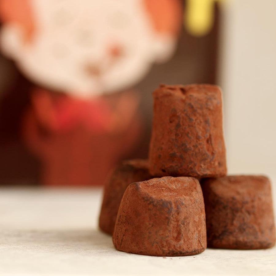 Signature Tin – No Chewing Allowed!